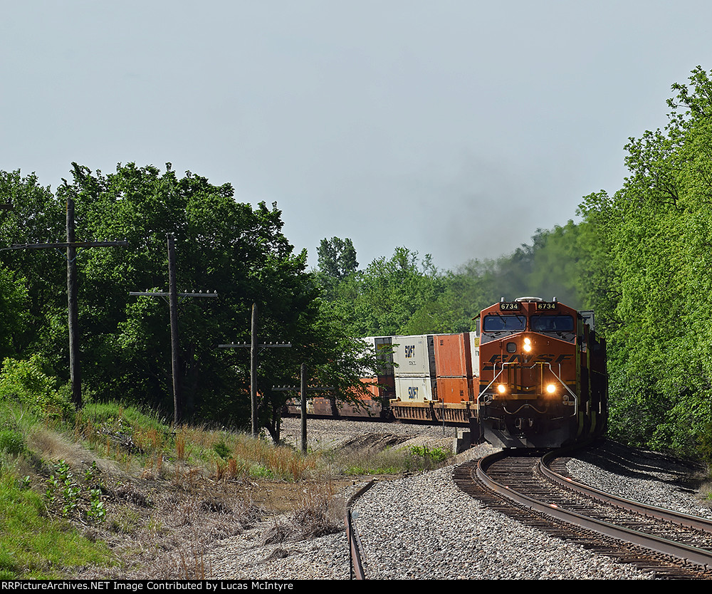 BNSF 6734 eastbound BNSF intermodal train